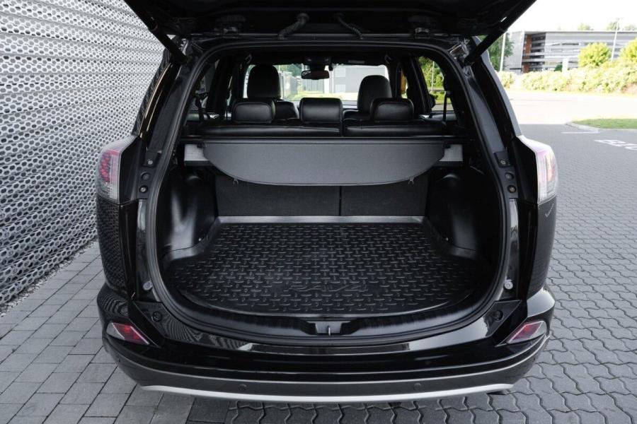 Black Toyota RAV4 2016 in Marupe, with an engine capacity of 2.00 L and mileage of 138 thousand km for 17800 €, photo 22 on AUTOMOTO.COM.LV