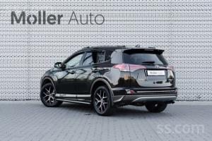 Melns Toyota RAV4 2016 Rīga, ar dzinēja tilpumu 2.00 L un nobraukumu 138 tūkst. km par 17800 €, foto 4 vietnē AUTOMOTO.COM.LV