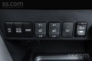 Melns Toyota RAV4 2016 Rīga, ar dzinēja tilpumu 2.00 L un nobraukumu 138 tūkst. km par 17800 €, foto 16 vietnē AUTOMOTO.COM.LV