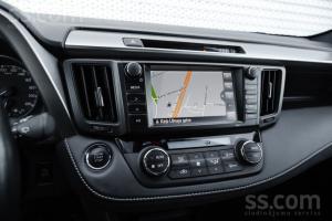 Melns Toyota RAV4 2016 Rīga, ar dzinēja tilpumu 2.00 L un nobraukumu 138 tūkst. km par 17800 €, foto 17 vietnē AUTOMOTO.COM.LV