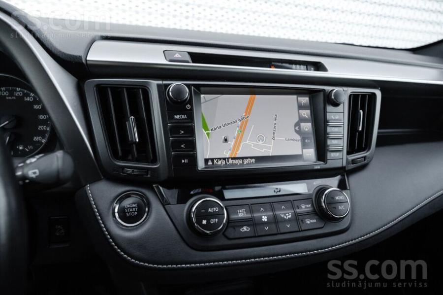 Melns Toyota RAV4 2016 Rīga, ar dzinēja tilpumu 2.00 L un nobraukumu 138 tūkst. km par 17800 €, foto 17 vietnē AUTOMOTO.COM.LV