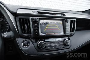 Melns Toyota RAV4 2016 Rīga, ar dzinēja tilpumu 2.00 L un nobraukumu 138 tūkst. km par 17800 €, foto 18 vietnē AUTOMOTO.COM.LV