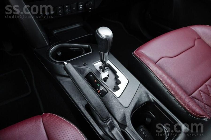 Melns Toyota RAV4 2016 Rīga, ar dzinēja tilpumu 2.00 L un nobraukumu 138 tūkst. km par 17800 €, foto 20 vietnē AUTOMOTO.COM.LV