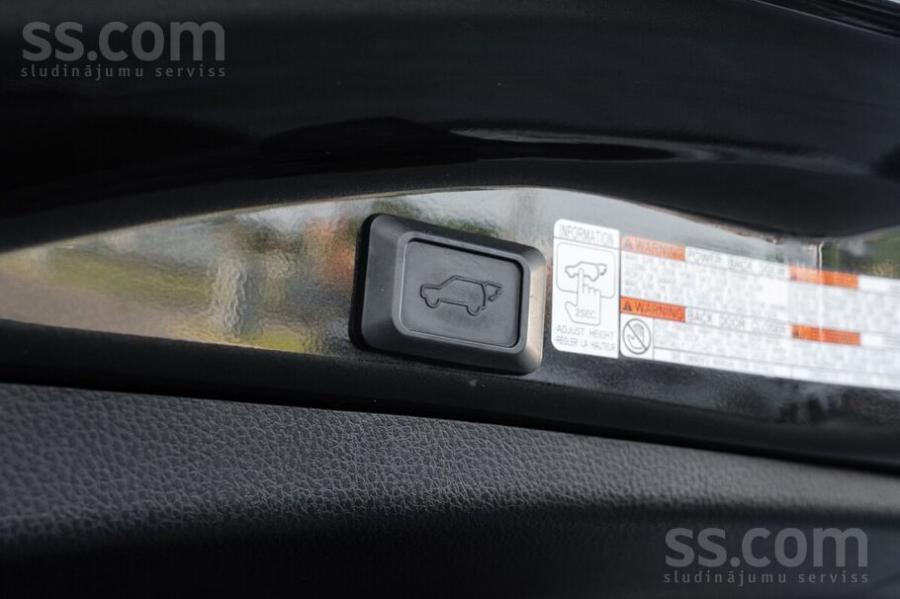 Melns Toyota RAV4 2016 Rīga, ar dzinēja tilpumu 2.00 L un nobraukumu 138 tūkst. km par 17800 €, foto 23 vietnē AUTOMOTO.COM.LV