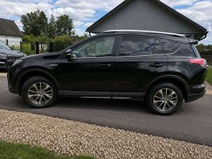 Black Toyota RAV4 2016 in Vilnius, with an engine capacity of 2.49 L and mileage of 176 thousand km for 16200 €, photo  on AUTOMOTO.COM.LV