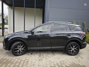 Melns Toyota RAV4 2016 Viļņa, ar dzinēja tilpumu 2.49 L un nobraukumu 187 tūkst. km par 16450 €, foto 6 vietnē AUTOMOTO.COM.LV
