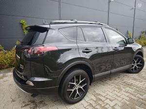 Melns Toyota RAV4 2016 Viļņa, ar dzinēja tilpumu 2.49 L un nobraukumu 187 tūkst. km par 16450 €, foto 8 vietnē AUTOMOTO.COM.LV