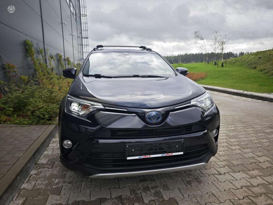 Melns Toyota RAV4 2016 Viļņa, ar dzinēja tilpumu 2.49 L un nobraukumu 187 tūkst. km par 16450 €, foto 12 vietnē AUTOMOTO.COM.LV