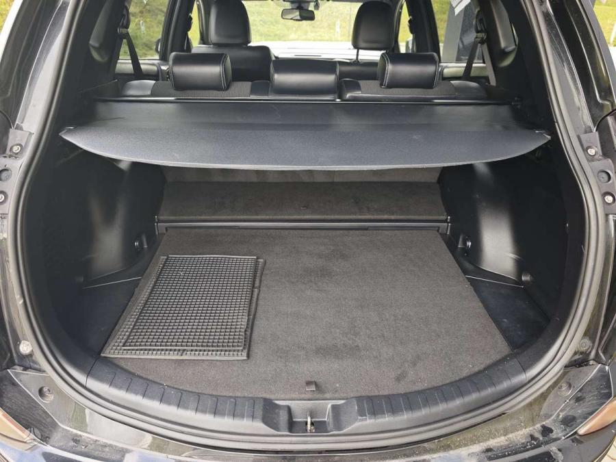 Melns Toyota RAV4 2016 Viļņa, ar dzinēja tilpumu 2.49 L un nobraukumu 187 tūkst. km par 16450 €, foto 26 vietnē AUTOMOTO.COM.LV