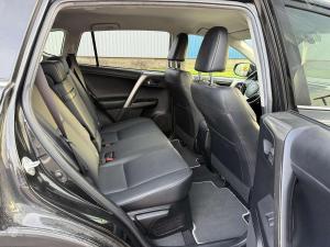 Melns Toyota RAV4 2016 Šauļi, ar dzinēja tilpumu 2.49 L un nobraukumu 310 tūkst. km par 14499 €, foto 14 vietnē AUTOMOTO.COM.LV