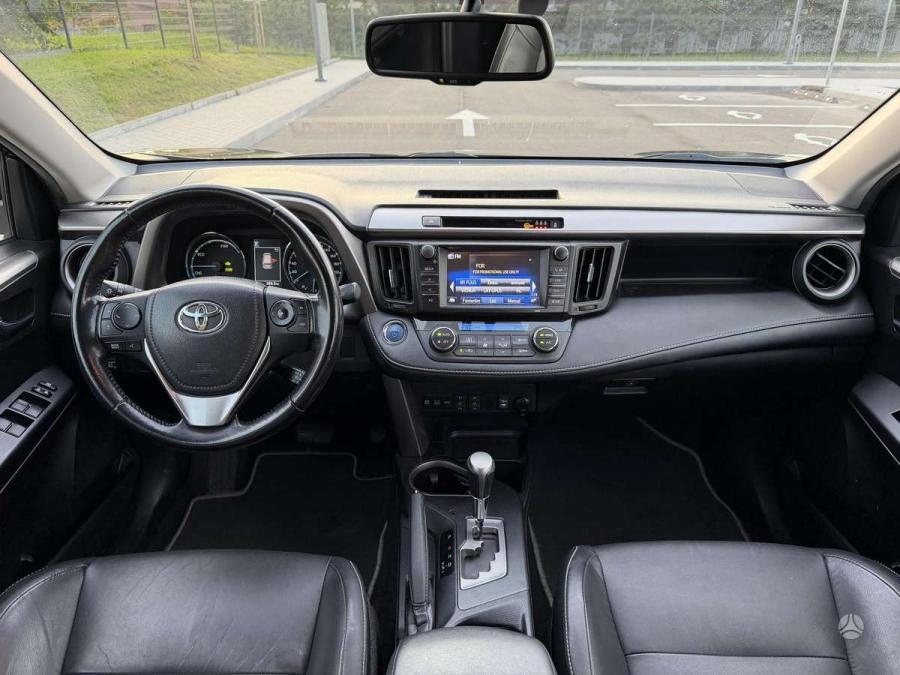 Melns Toyota RAV4 2016 Šauļi, ar dzinēja tilpumu 2.49 L un nobraukumu 310 tūkst. km par 14499 €, foto 15 vietnē AUTOMOTO.COM.LV