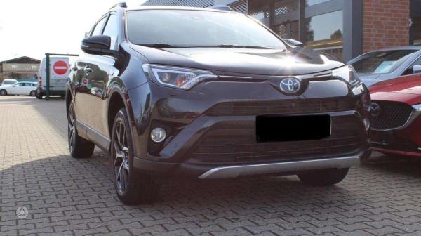 Melns Toyota RAV4 2017 Viļņa, ar dzinēja tilpumu 2.50 L un nobraukumu 240 tūkst. km par 15900 €, foto 5 vietnē AUTOMOTO.COM.LV