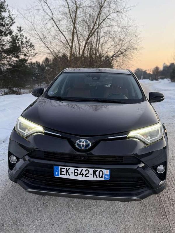 Melns Toyota RAV4 2017 Utena, ar dzinēja tilpumu 2.49 L un nobraukumu 192 tūkst. km par 18750 €, foto 11 vietnē AUTOMOTO.COM.LV