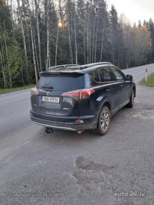 Melns Toyota RAV4 2017 Tallina, ar dzinēja tilpumu 2.00 L un nobraukumu 264 tūkst. km par 8200 €, foto 2 vietnē AUTOMOTO.COM.LV