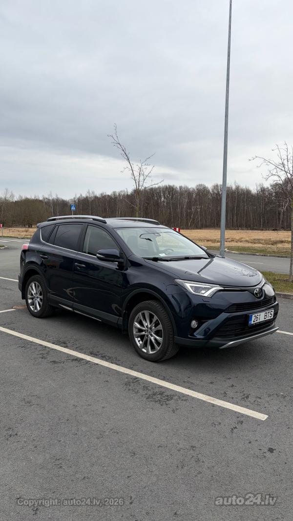 Melns Toyota RAV4 2017 Tallina, ar dzinēja tilpumu 2.00 L un nobraukumu 148 tūkst. km par 18750 €, foto  vietnē AUTOMOTO.COM.LV
