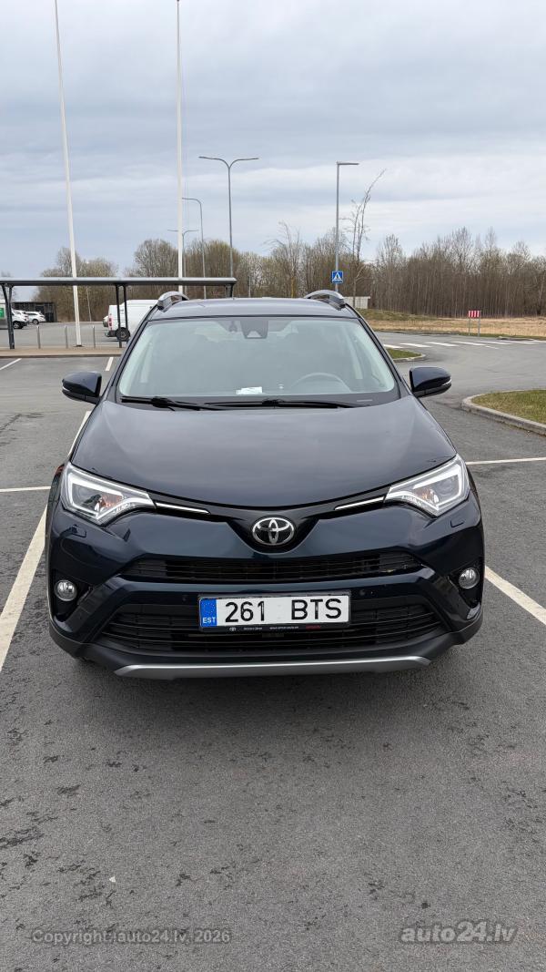 Melns Toyota RAV4 2017 Tallina, ar dzinēja tilpumu 2.00 L un nobraukumu 148 tūkst. km par 18750 €, foto 2 vietnē AUTOMOTO.COM.LV