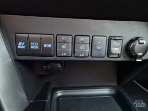 Black Toyota RAV4 2017 in Vilnius, with an engine capacity of 2.50 L and mileage of 214 thousand km for 17000 €, photo 14 on AUTOMOTO.COM.LV