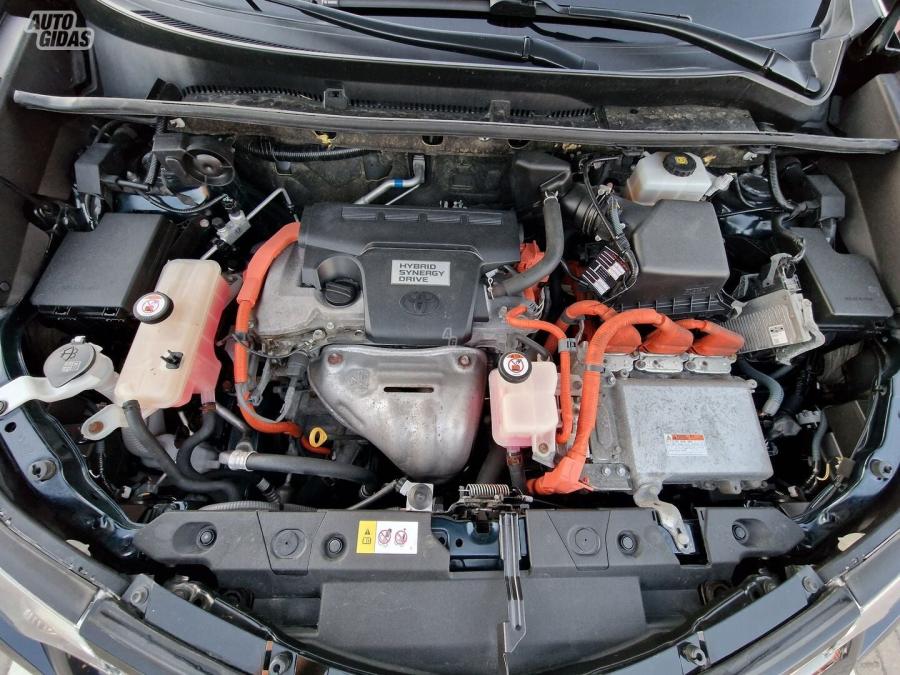 Black Toyota RAV4 2017 in Vilnius, with an engine capacity of 2.50 L and mileage of 214 thousand km for 17000 €, photo 24 on AUTOMOTO.COM.LV