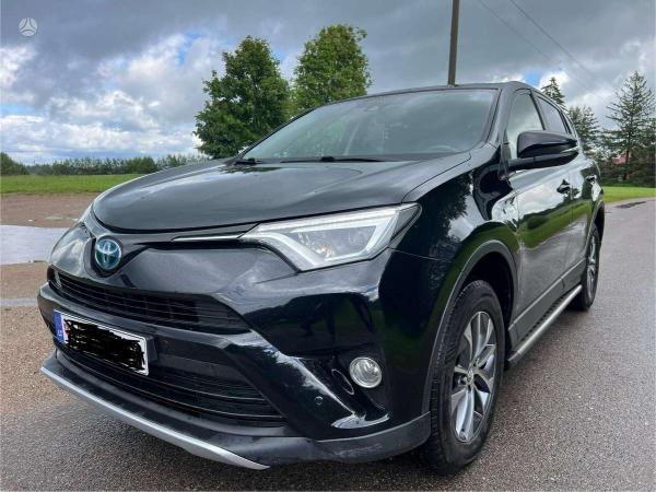 Melns Toyota RAV4 2017 Kauņa, ar dzinēja tilpumu 2.49 L un nobraukumu 250 tūkst. km par 14500 €, foto 1 vietnē AUTOMOTO.COM.LV