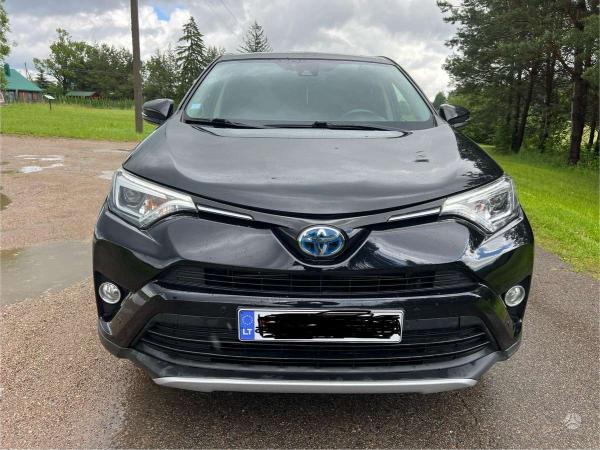 Melns Toyota RAV4 2017 Kauņa, ar dzinēja tilpumu 2.49 L un nobraukumu 250 tūkst. km par 14500 €, foto 2 vietnē AUTOMOTO.COM.LV