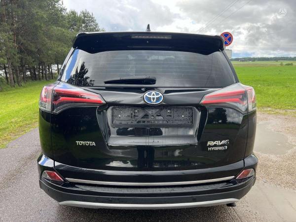 Melns Toyota RAV4 2017 Kauņa, ar dzinēja tilpumu 2.49 L un nobraukumu 250 tūkst. km par 14500 €, foto 8 vietnē AUTOMOTO.COM.LV