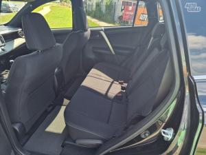 Black Toyota RAV4 2017 in Kaunas, with an engine capacity of 2.00 L and mileage of 228 thousand km for 12490 €, photo 23 on AUTOMOTO.COM.LV