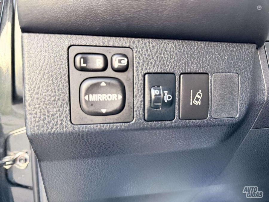 Melns Toyota RAV4 2017 Viļņa, ar dzinēja tilpumu 2.50 L un nobraukumu 182 tūkst. km par 16960 €, foto 19 vietnē AUTOMOTO.COM.LV