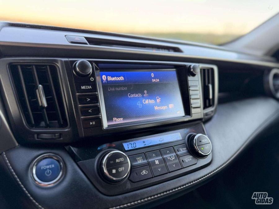 Melns Toyota RAV4 2017 Viļņa, ar dzinēja tilpumu 2.50 L un nobraukumu 182 tūkst. km par 16960 €, foto 24 vietnē AUTOMOTO.COM.LV