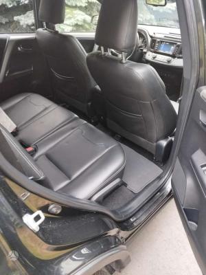 Melns Toyota RAV4 2017 Utena, ar dzinēja tilpumu 1.99 L un nobraukumu 205 tūkst. km par 14700 €, foto 17 vietnē AUTOMOTO.COM.LV