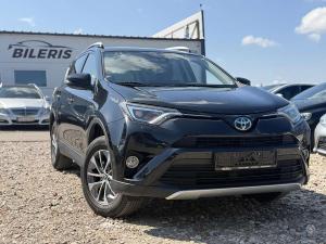 Black Toyota RAV4 2017 in Utena, with an engine capacity of 2.49 L and mileage of 157 thousand km for 13990 €, photo  on AUTOMOTO.COM.LV