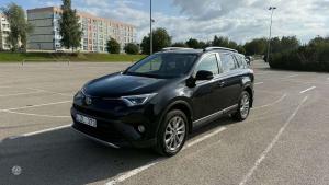 Black Toyota RAV4 2017 in Siauliai, with an engine capacity of 2.50 L and mileage of 330 thousand km for 15200 €, photo  on AUTOMOTO.COM.LV