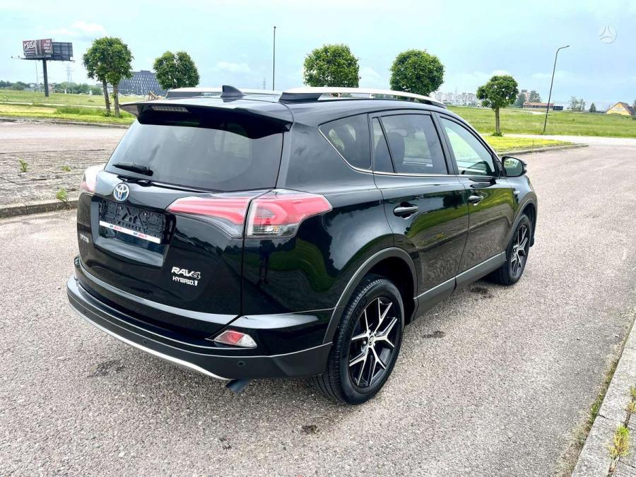 Melns Toyota RAV4 2017 Kauņa, ar dzinēja tilpumu 2.49 L un nobraukumu 236 tūkst. km par 15999 €, foto 8 vietnē AUTOMOTO.COM.LV
