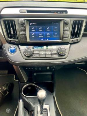 Melns Toyota RAV4 2017 Kauņa, ar dzinēja tilpumu 2.49 L un nobraukumu 236 tūkst. km par 15999 €, foto 15 vietnē AUTOMOTO.COM.LV