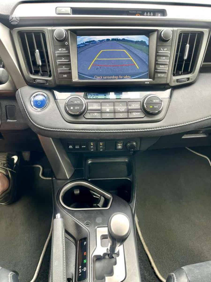Melns Toyota RAV4 2017 Kauņa, ar dzinēja tilpumu 2.49 L un nobraukumu 236 tūkst. km par 15999 €, foto 16 vietnē AUTOMOTO.COM.LV