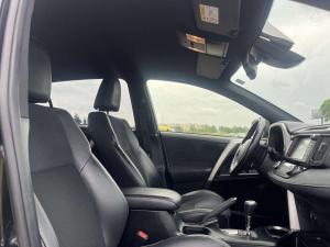 Melns Toyota RAV4 2017 Kauņa, ar dzinēja tilpumu 2.49 L un nobraukumu 236 tūkst. km par 15999 €, foto 32 vietnē AUTOMOTO.COM.LV
