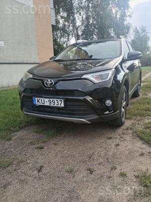 Black Toyota RAV4 2017 in Liepaja, with an engine capacity of 2.00 L and mileage of 246 thousand km for 14000 €, photo  on AUTOMOTO.COM.LV