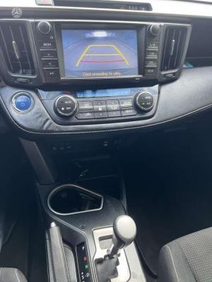Melns Toyota RAV4 2017 Kauņa, ar dzinēja tilpumu 2.50 L un nobraukumu 250 tūkst. km par 13900 €, foto 12 vietnē AUTOMOTO.COM.LV