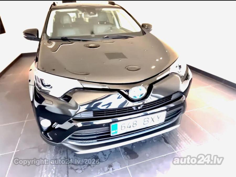 Black Toyota RAV4 2018 in Tallinn, with an engine capacity of 2.49 L and mileage of 125 thousand km for 17900 €, photo 25 on AUTOMOTO.COM.LV