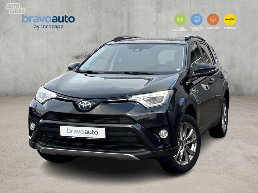 Black Toyota RAV4 2018 in Kaunas, with an engine capacity of 2.50 L and mileage of 156 thousand km for 18476 €, photo 1 on AUTOMOTO.COM.LV