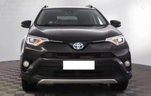 Black Toyota RAV4 2018 in Kaunas, with an engine capacity of 2.49 L and mileage of 274 thousand km for 14200 €, photo 4 on AUTOMOTO.COM.LV