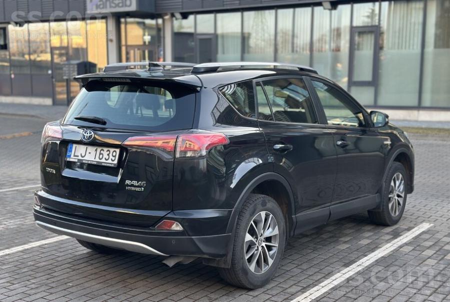 Melns Toyota RAV4 2018 Rīga, ar dzinēja tilpumu 2.50 L un nobraukumu 109 tūkst. km par 16500 €, foto 7 vietnē AUTOMOTO.COM.LV