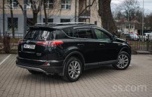 Черный Тойота РАВ 4 2018 в Рига, объемом двигателя 2.50 л и пробегом 145 тыс. км за 16900 €, фото 5 на AUTOMOTO.COM.LV