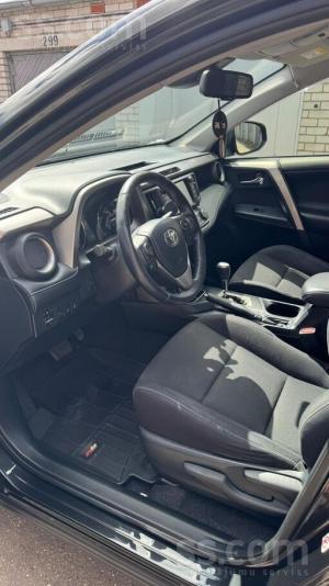 Melns Toyota RAV4 2018 Rīga, ar dzinēja tilpumu 2.50 L un nobraukumu 120 tūkst. km par 17450 €, foto 21 vietnē AUTOMOTO.COM.LV