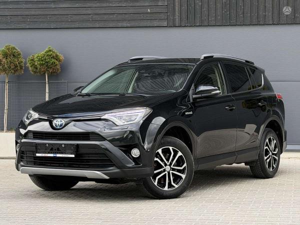 Melns Toyota RAV4 2018 Šauļi, ar dzinēja tilpumu 2.49 L un nobraukumu 152 tūkst. km par 18350 €, foto 3 vietnē AUTOMOTO.COM.LV