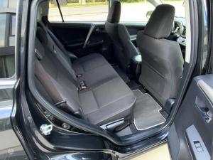 Melns Toyota RAV4 2018 Viļņa, ar dzinēja tilpumu 2.49 L un nobraukumu 132 tūkst. km par 19350 €, foto 15 vietnē AUTOMOTO.COM.LV