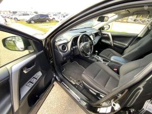 Melns Toyota RAV4 2018 Viļņa, ar dzinēja tilpumu 2.49 L un nobraukumu 132 tūkst. km par 19350 €, foto 18 vietnē AUTOMOTO.COM.LV