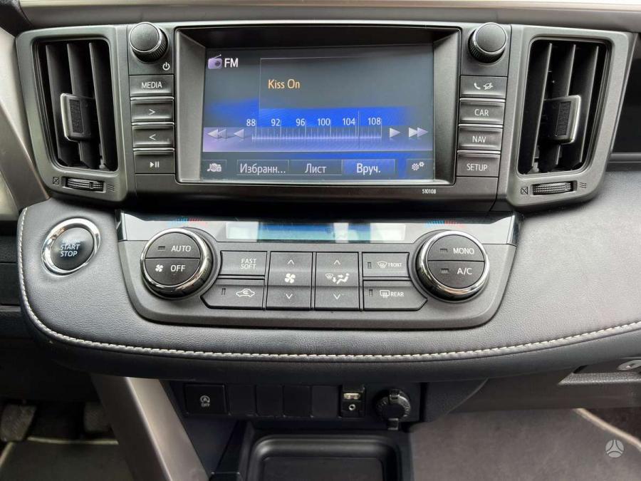 Melns Toyota RAV4 2018 Kauņa, ar dzinēja tilpumu 2.00 L un nobraukumu 218 tūkst. km par 12700 €, foto 5 vietnē AUTOMOTO.COM.LV