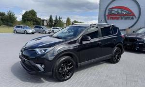 Black Toyota RAV4 2018 in Telschi, with an engine capacity of 2.50 L and mileage of 112 thousand km for 17490 €, photo 5 on AUTOMOTO.COM.LV