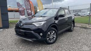 Black Toyota RAV4 2018 in Marijampole, with an engine capacity of 2.50 L and mileage of 172 thousand km for 16900 €, photo  on AUTOMOTO.COM.LV