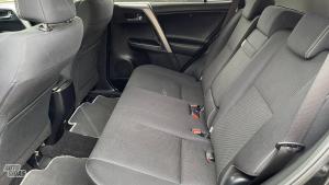 Black Toyota RAV4 2018 in Marijampole, with an engine capacity of 2.50 L and mileage of 172 thousand km for 16900 €, photo 19 on AUTOMOTO.COM.LV